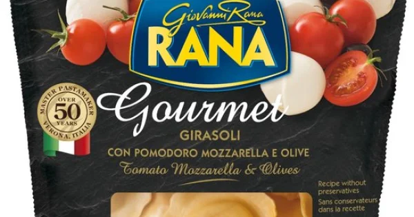 Giovanni Rana Tomato Mozzarella and Olives Ravioli 250g, Pack Of 8