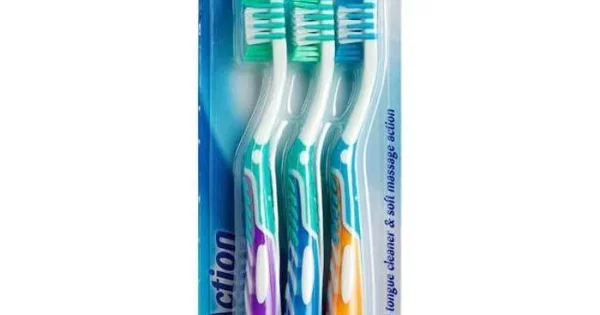 Beauty Formulas - Pack of 3 toothbrushes Multi Action